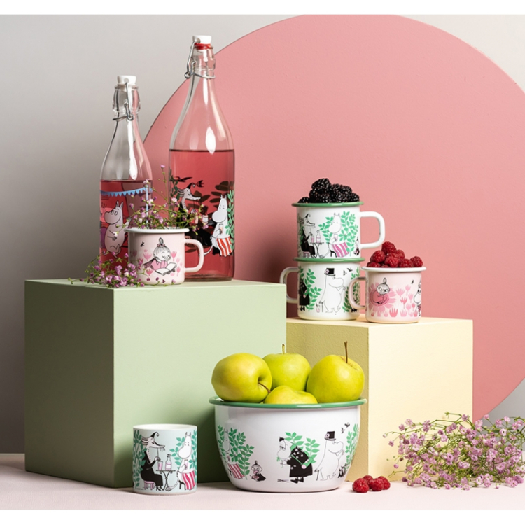 Skleněná láhev Moomin Summer Party 0,5 l | Elarte